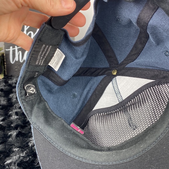 Volcom | Accessories | Volcom Snap Back Flat Bill Hat | Poshmark